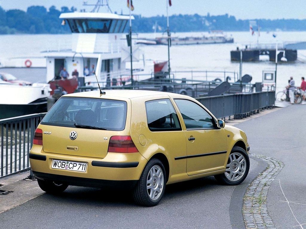 Volkswagen Golf IV (1J1) 1.6 16V (105 Hp)